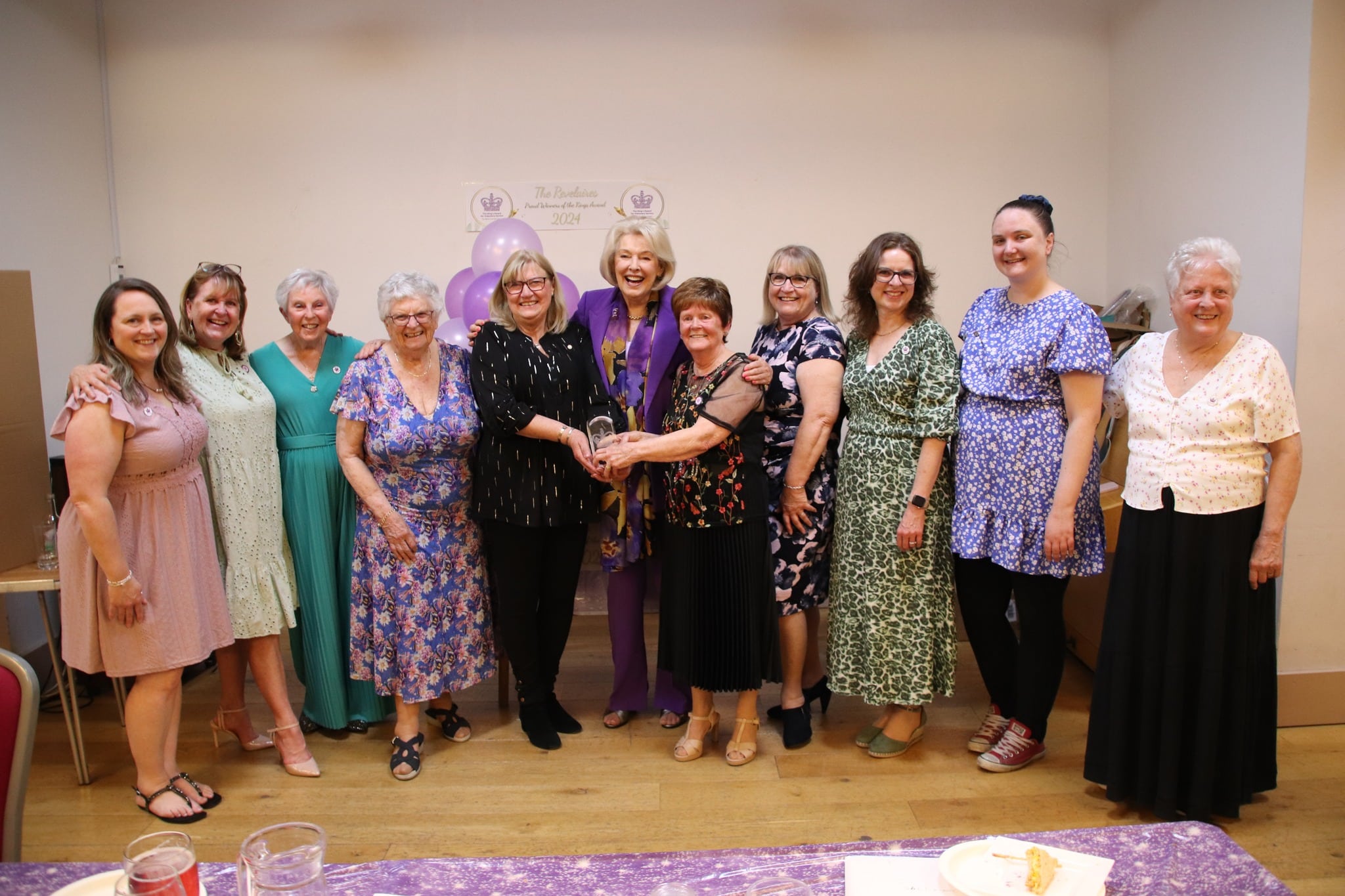 A King's Award for Volunteer Performers - Revelaires Variety Group ...